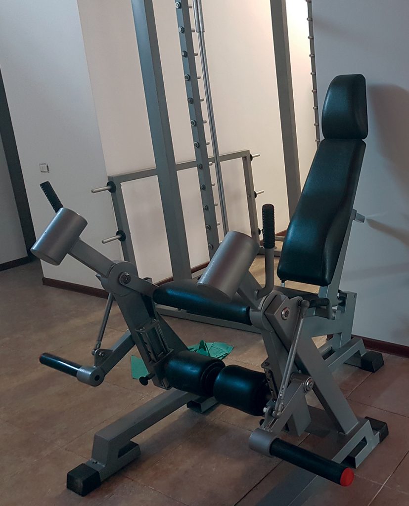 Aparat extensii coapse pe discuri Panatta – FlexFit